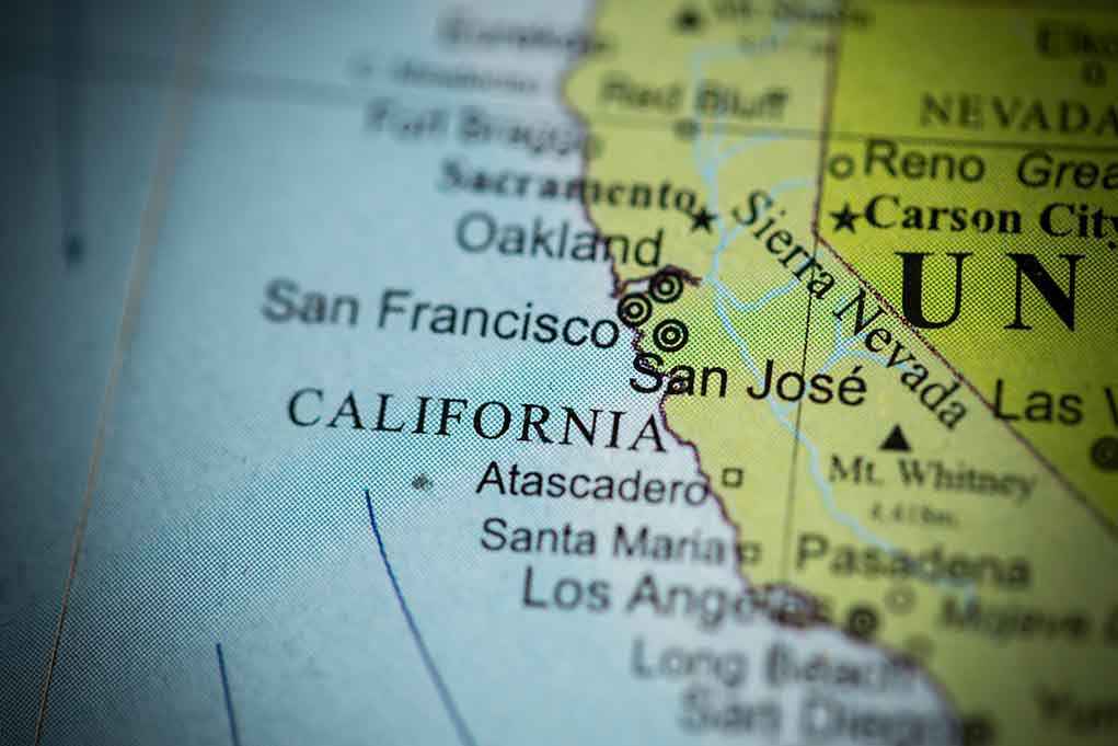 ICE Protest CHAOS — City Melts Down | US News Mag